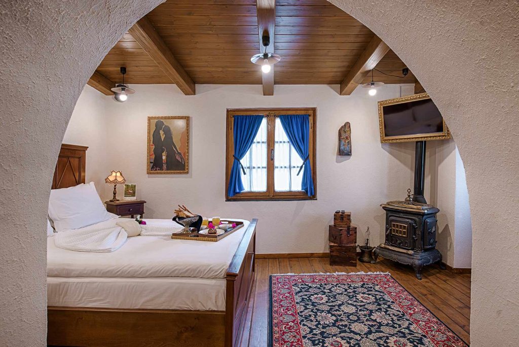 Σουίτα Καβάφης - Koukos | Rhodian Guesthouse, Bakery, Restaurant